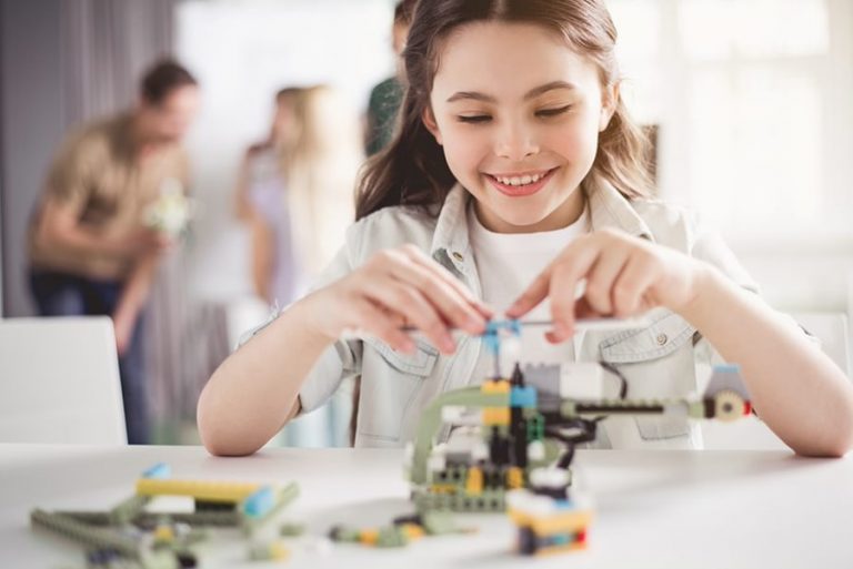 women in STEM – Built By Me ® – STEM Learning